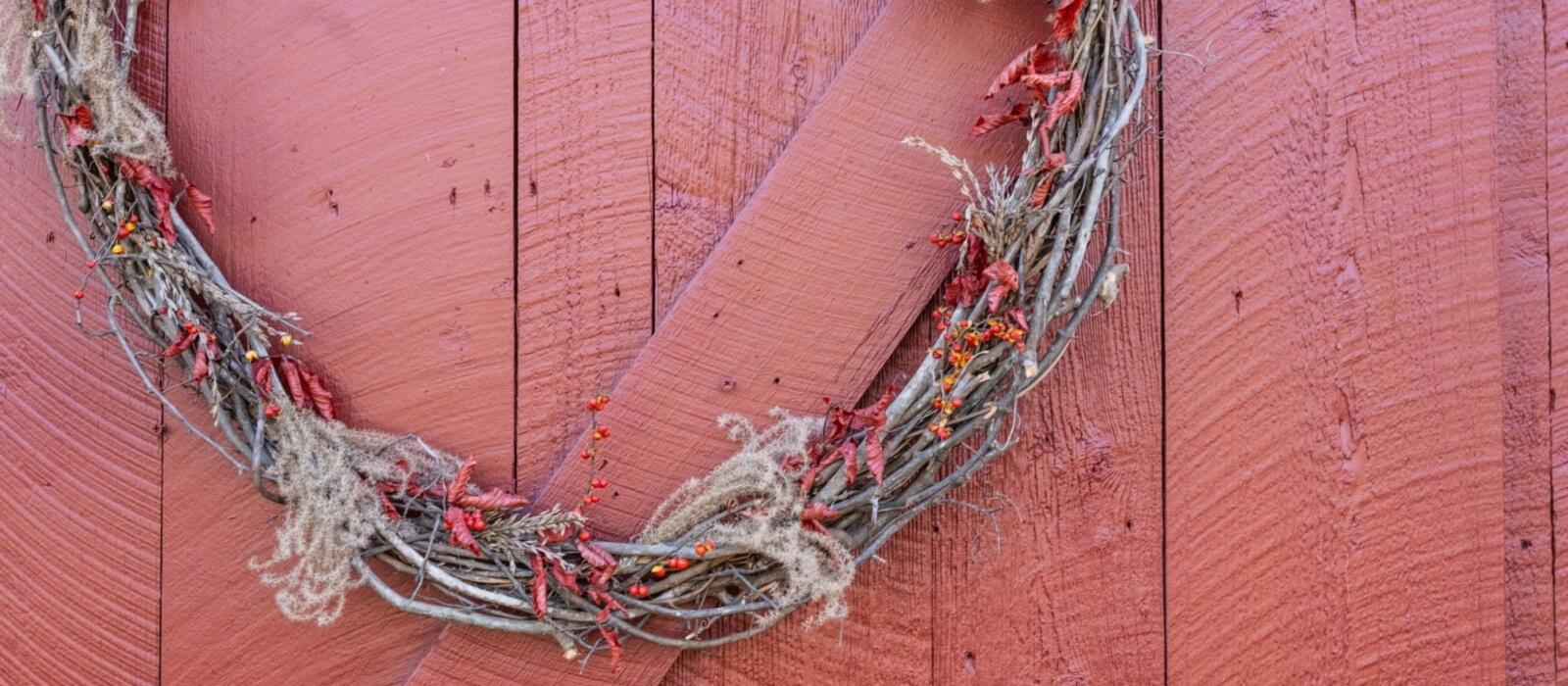 Create Your Own Fall Wreath | Blackberry Magazine